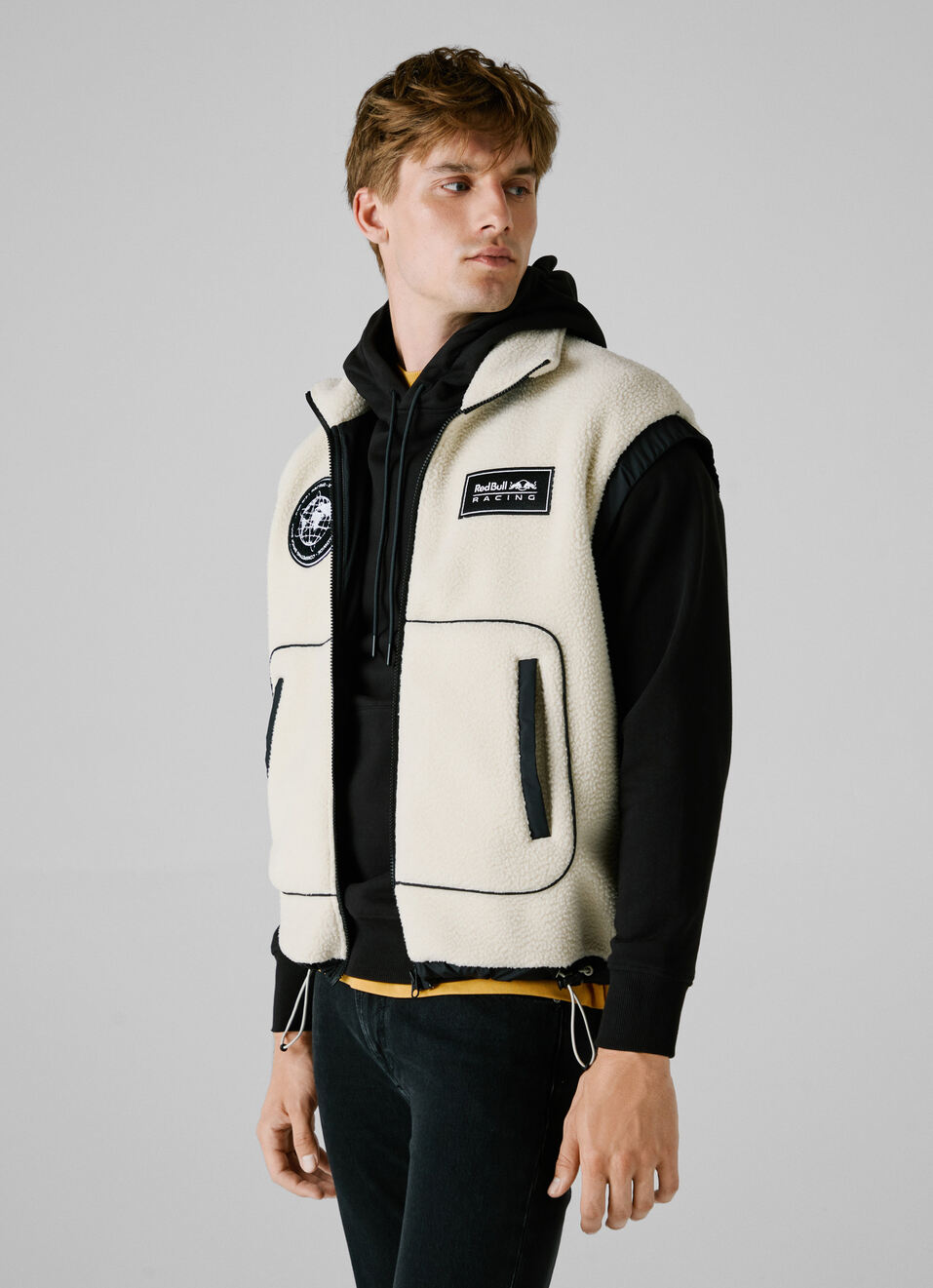 Red Bull Racing X Pepe Jeans Ecru Fleece Color Block Gilet | Pepe Jeans ...